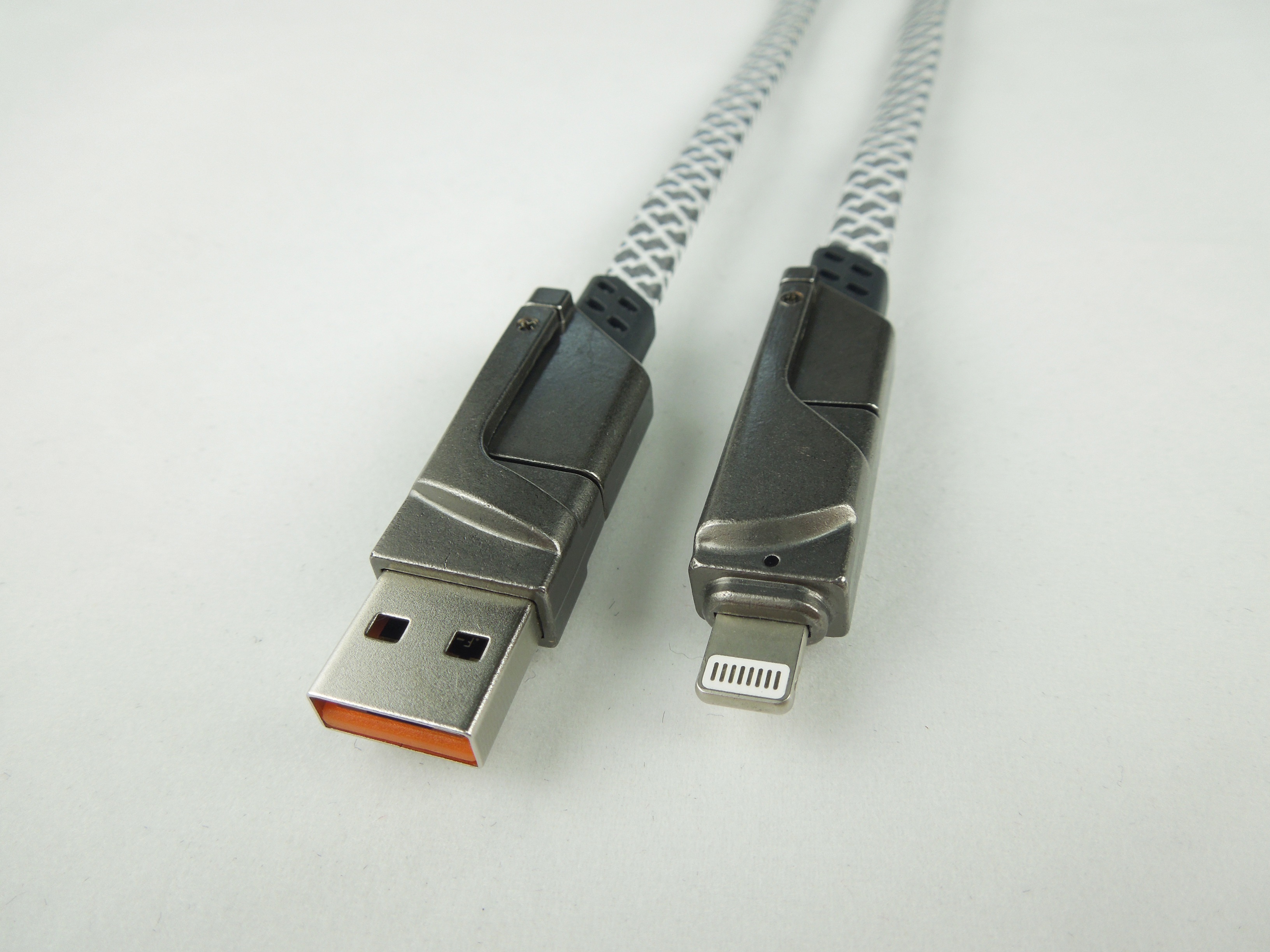 Dencon Accessories - 4-in-1 CHARGING CABLE 1M USB A/C TO C + LIGHTNING ...